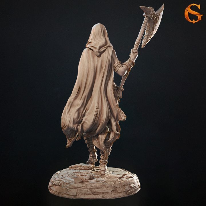 3D Printable Decapatrix, Female Human Executioner (High Detailed) - 32,75 and 145mm by SolGood ...